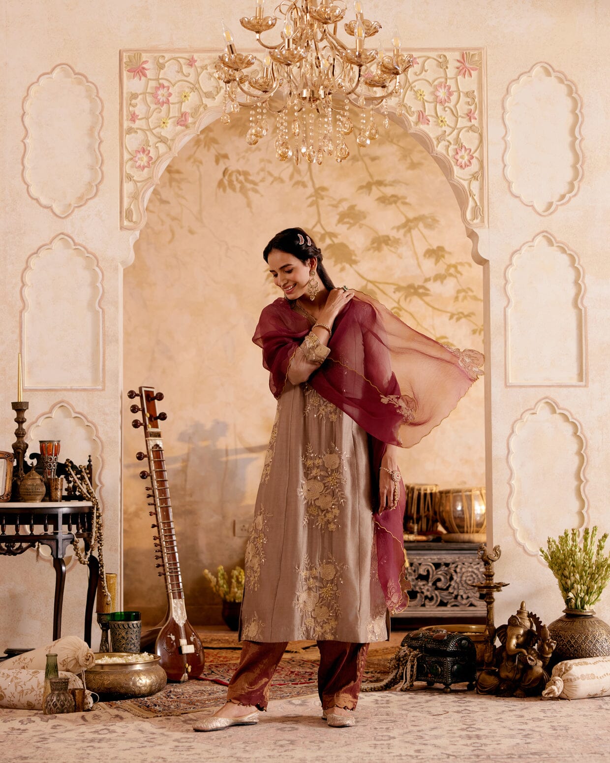 SURMAYI raag Pahadi- set of 3( kurta, pant & dupatta) – Naaz By Noor