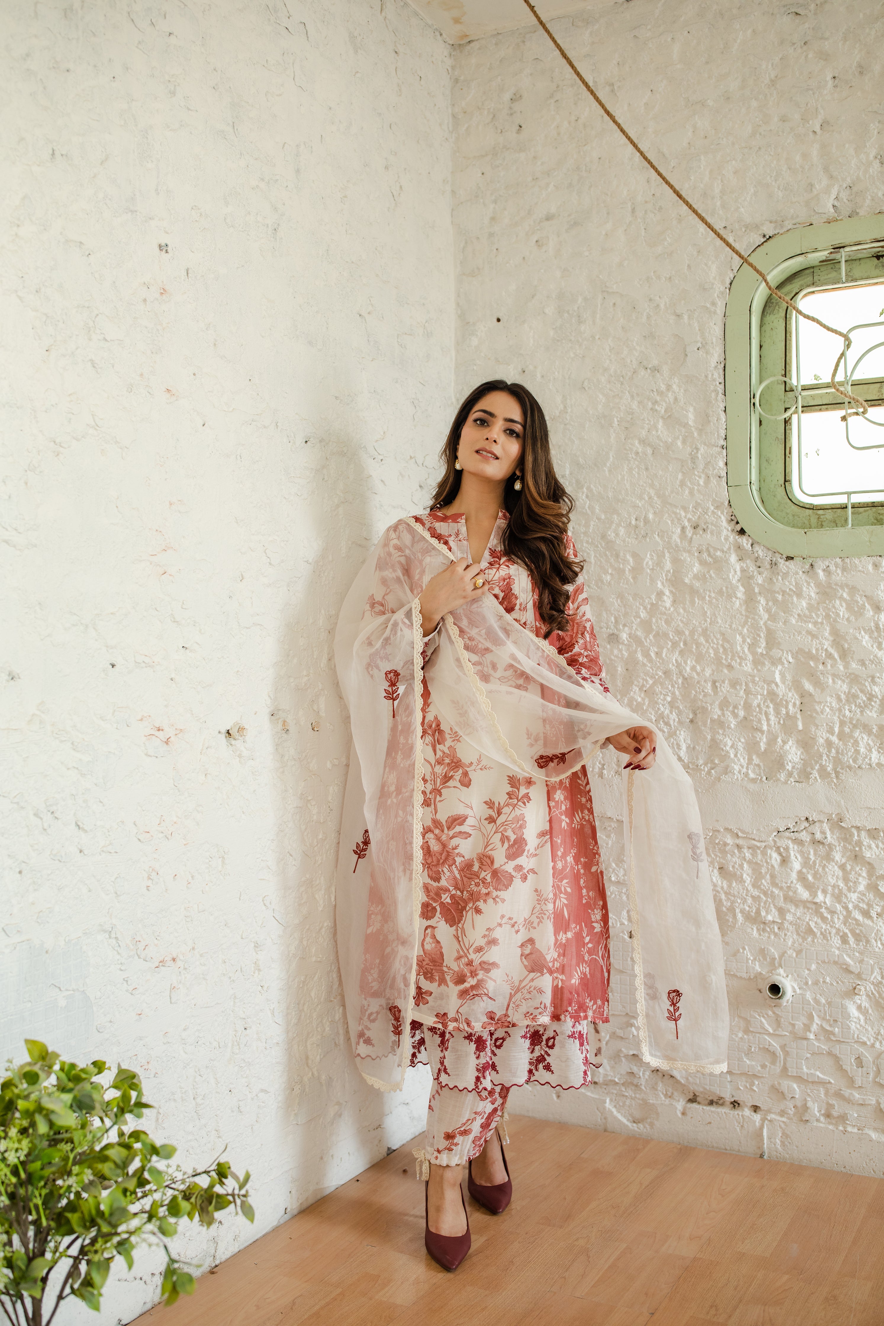 Meethi Reet Lal Mithas - set of 3 - kurta, pant and dupatta – Naaz By Noor