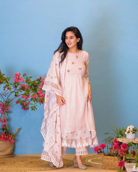 Designer Festive Kurta Sets for Women | Outbloom – Naaz By Noor