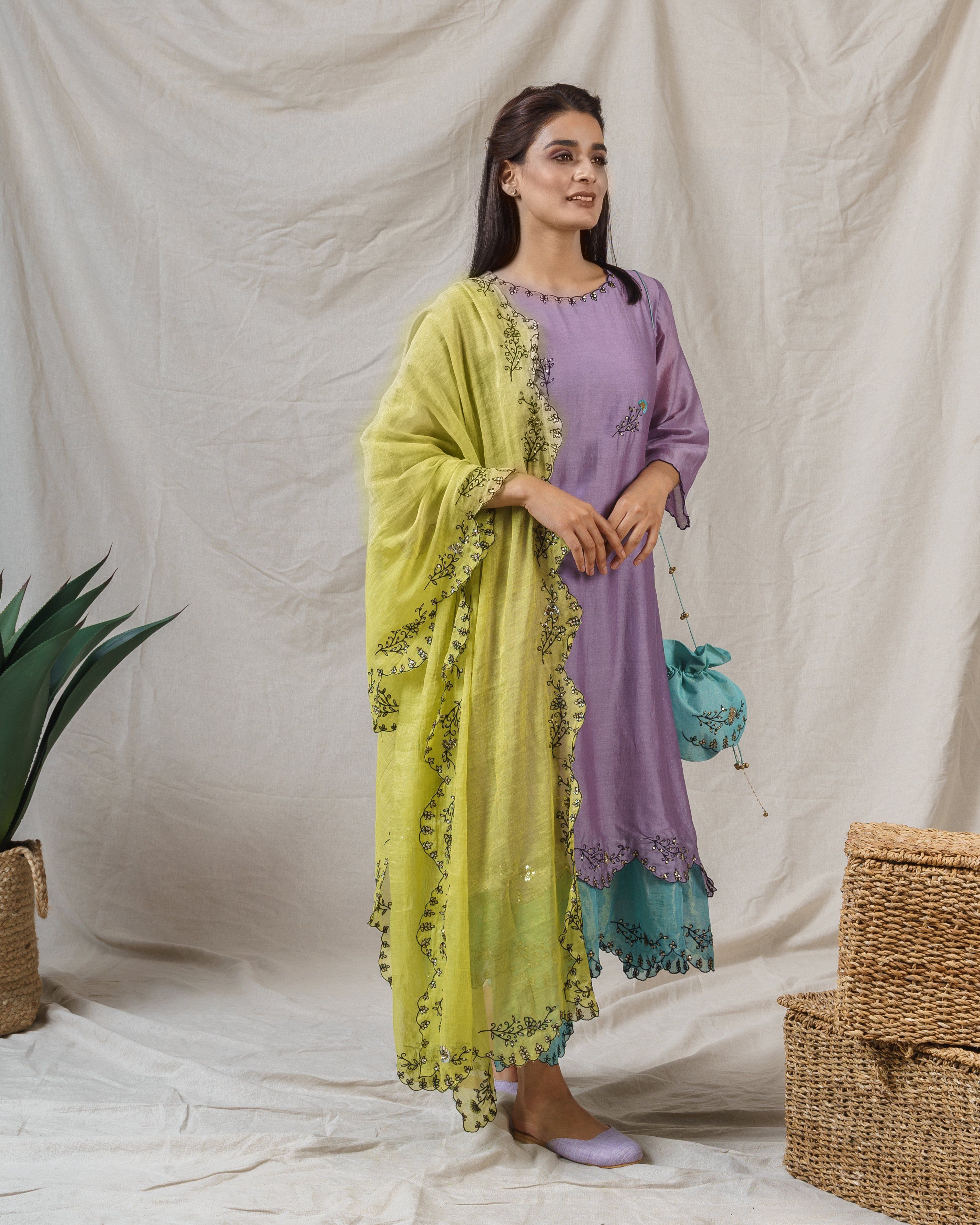 COLOUR ME PRETTY LILAC ENSEMBLE-kurta, pant & dupatta – Naaz By Noor