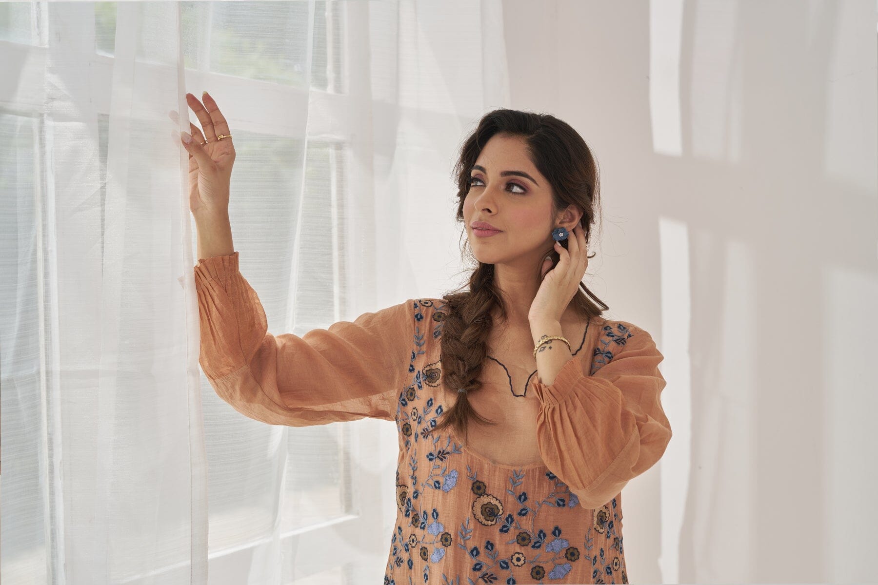 SAIRA BAANO-set of 3( kurta, pant & dupatta) - Naaz By Noor