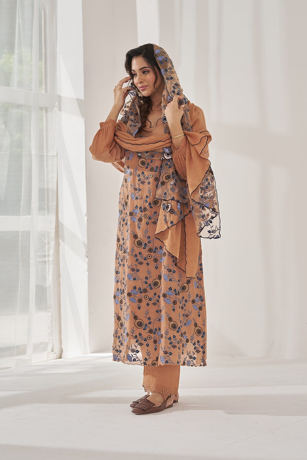 SAIRA BAANO-set of 3( kurta, pant & dupatta) - Naaz By Noor